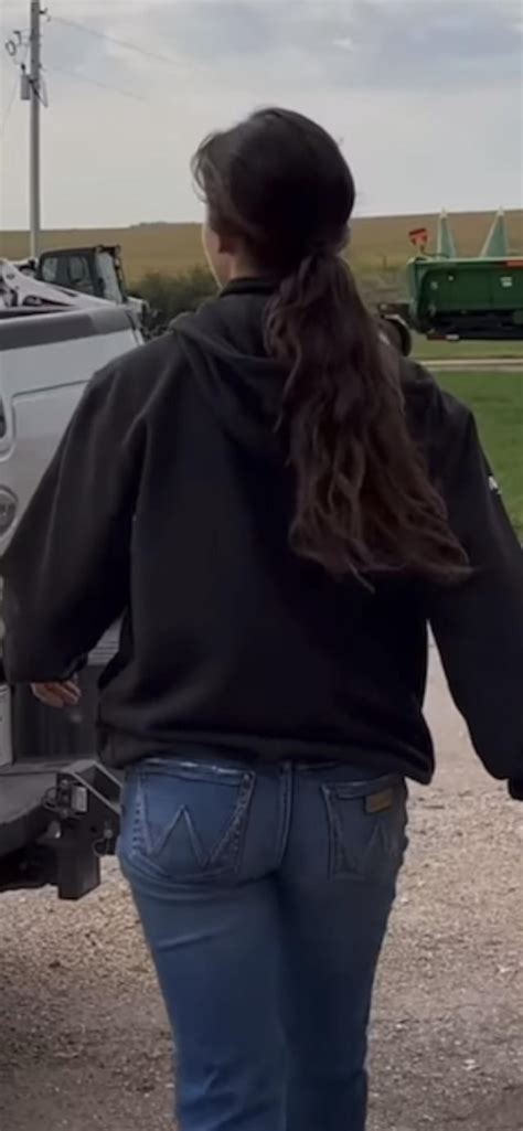 Laura Face Porn R Laurafarmsnsfw