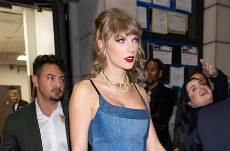 Taylor Swift Absent From Chiefs Vikings Match Travis Kelce Potentially