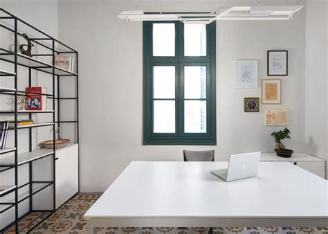 Darch Studio Designs Plastic Surgery Practice In Greece