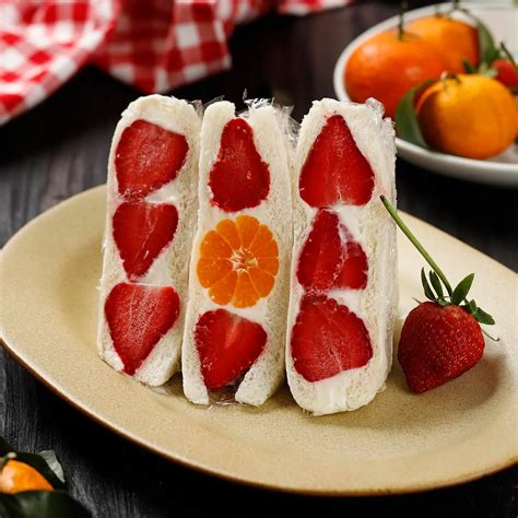 Strawberries And Cream Sandwich