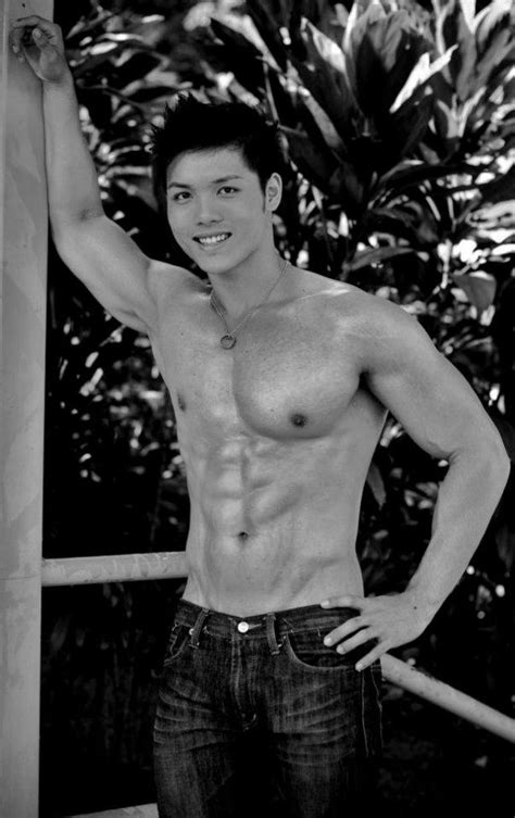 Miong21 Blogspot Daryll Ong Of Manhunt Singapore 2012