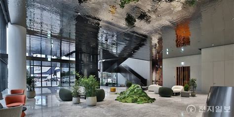 포스코이앤씨 고객과 소통하는 복합문화공간 ‘더샵갤러리 2 0 오픈