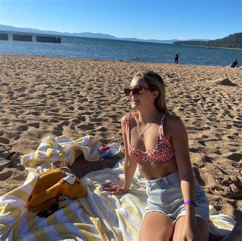 Beach Bailee BaileeMadison Madison Riley Bailee Madison Disney Actresses Nice Tops