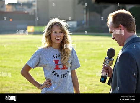 TAYLOR SWIFT VALENTINE S DAY Stock Photo Alamy