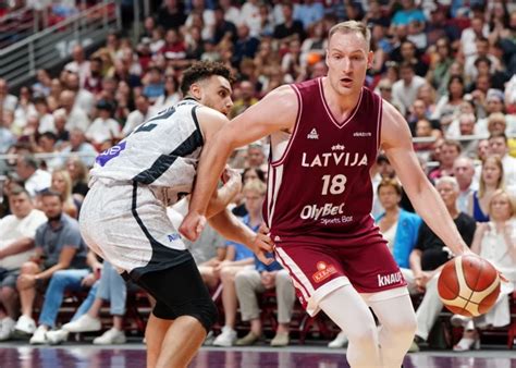 Latvijas Izlases Centrs Klāvs Čavars Japānu Nomainīs Pret Azerbaidžānu