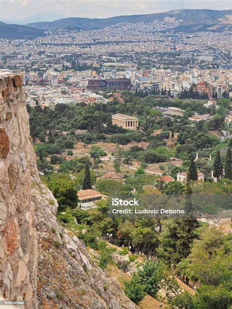 아크로 폴리스에서 헤파이스토스 신전이있는 아테네의 전망 0명에 대한 스톡 사진 및 기타 이미지 0명 건물 외관 건축 Istock