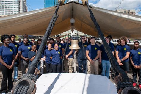 Dvids Images Future Sailors Visit The Uss Constellation [image 5 Of 5]