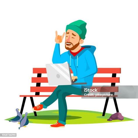 프리랜서 남자 Sitting 노트북 벡터와 공원에서 벤치에 고립 된 그림 남자에 대한 스톡 벡터 아트 및 기타 이미지 남자 남자 사업가 노트북 Istock