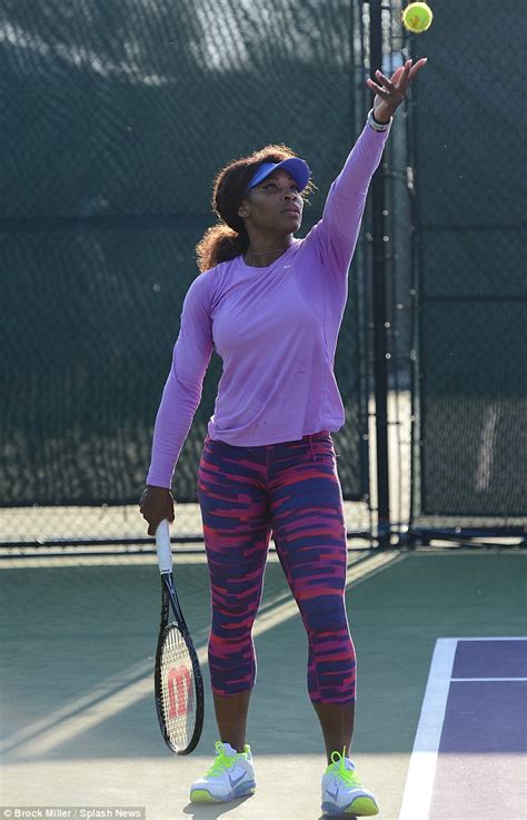Serena Williams Works Up A Sweat As She Shows Off Her Fabulous Form In Practice Daily Mail Online