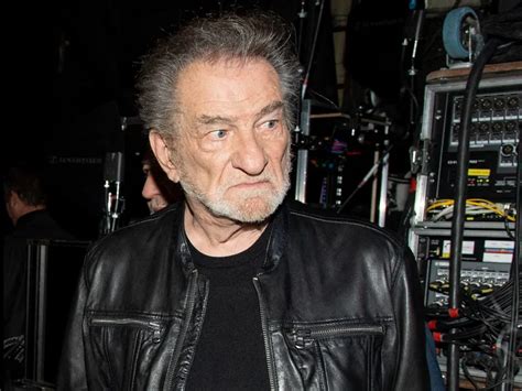 Eddy Mitchell Il Renie Son Petit Fils Public