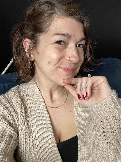 I Think My Freckles Make Me Look So Cute R Freckledgirls