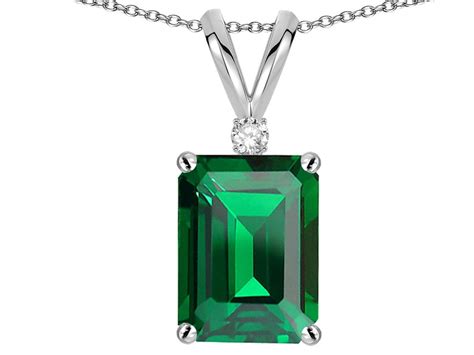 Star K Classic Octagon Emerald Cut 8x6mm Simulated Emerald Pendant