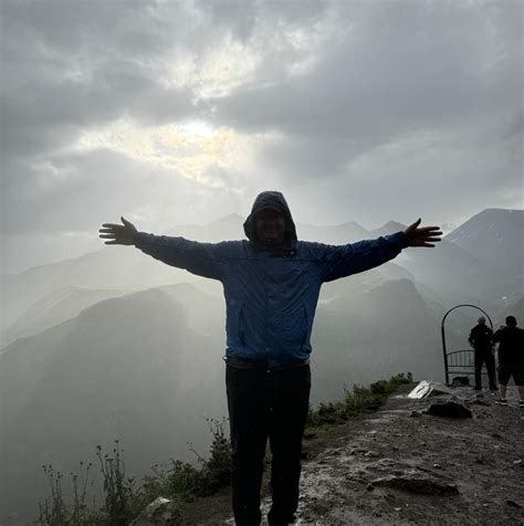 ლაილაში ოქრონიში Beso Tvaradze Facebook