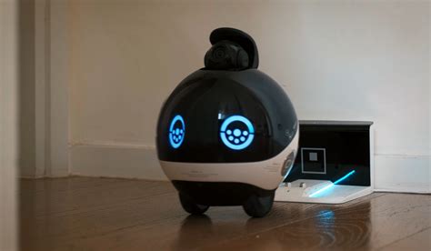 Los Robots Para El Hogar Que Vigilan Las 24 Horas Y Que Se Comportan