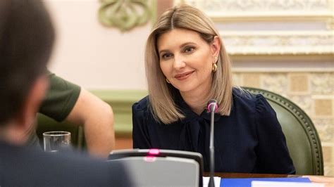 Олена Зеленська відвідала захід у Києві фото образу першої леді Showbiz