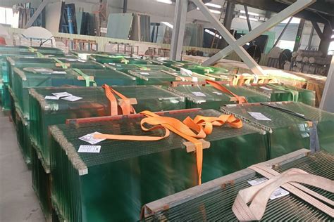 Tailored Clear Tempered Glass Solution For North American Distributors Display Shelves Project