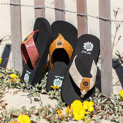 Flophop Flip Flop Yellow Box