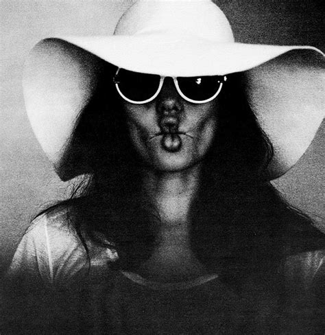 Brad Pitt S Intimate Black White Photos Of Angelina Jolie Airows