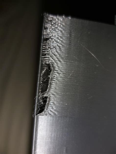 What Causes These Jagged Holes R3dprinting
