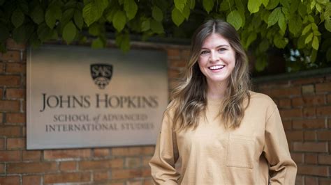 Sais Johns Hopkins