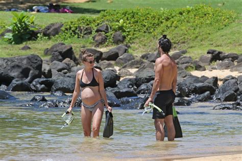 Emily Baldoni In Bikini Goes Snorkeling In Hawaii August 2017