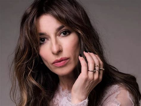 Sabrina Impacciatore Se Un Uomo Impegnato Impegnato Video