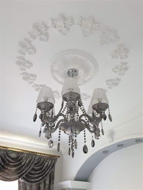 Дизайн интерьера моей квартиры в классическом стиле Ампир Гипсовая лепнина на стенах и потолке