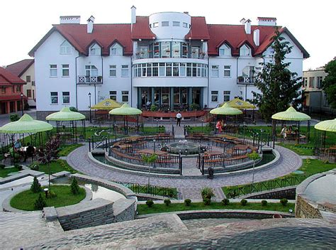 Стрий — Ресторани кафе — Відпочинок в Карпатах — КАРПАТИ Info Західна Україна Львівська