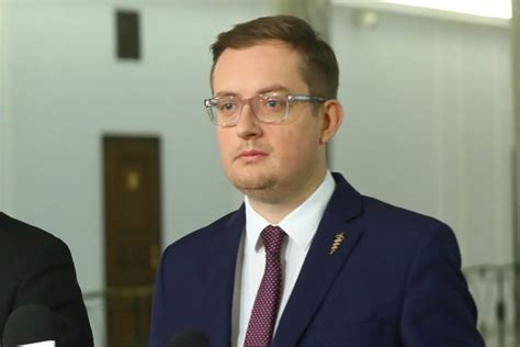 Robert Winnicki Trafił Do Szpitala I Wycofuje Się Z Polityki Nowym