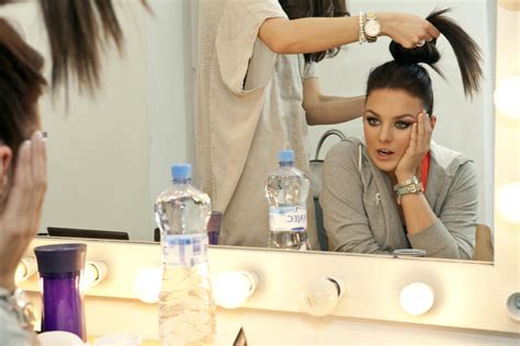 Česká Speváčka Sa Ocitla Na Totálnom Dne Bola Posadnutá Dokonale