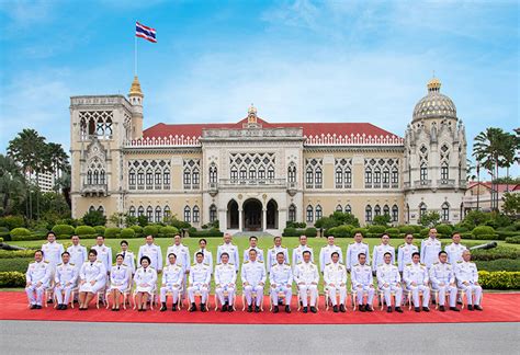 ประมวลภาพ เศรษฐา ทวีสิน นายกรัฐมนตรี คณะรัฐมนตรี เฝ้าฯ ถวายสัตย์ปฏิญาณตน