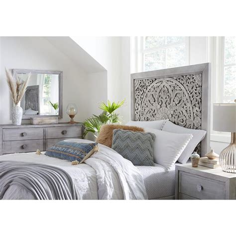 Urban Home Boho Chic 4 Piece Queen Bedroom Set In Washed White