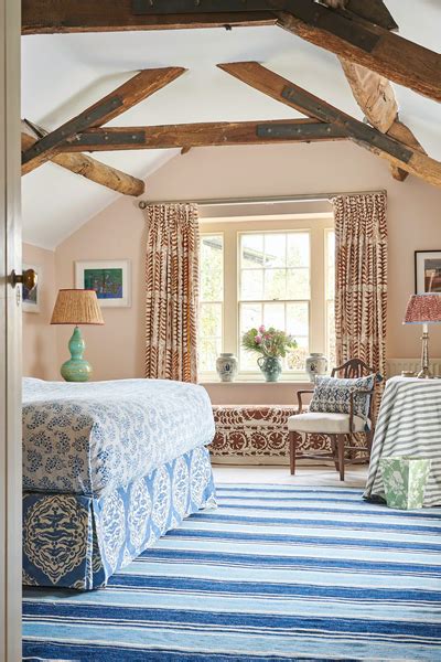 How To Mix Fabric Patterns Properly Pattern Mixing Made Easy The Decorholic