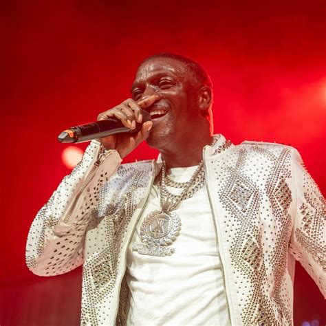Akon Relembra Passado De Polêmicas Me Envolvi Em Muitos Problemas
