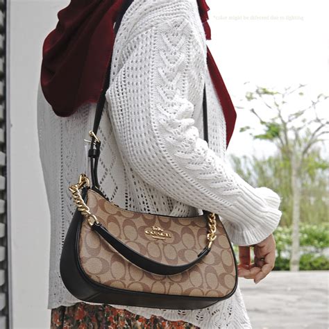 Coach Teri Shoulder Bag In Signature Canvas Tips Sebelum Beli Beg Mahal