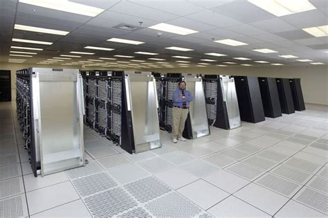 為了超級電腦而生的系統單晶片：從 ibm bluegene l 到 fujitsu a64fx 力臻