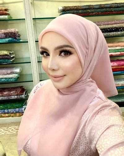 Cik Epal Ni Cukup Lengkap Muka Lawa Body Sedap Urg Tumbex