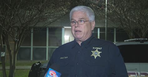 Louisiana Mother Shoots Shovel Wielding Intruder