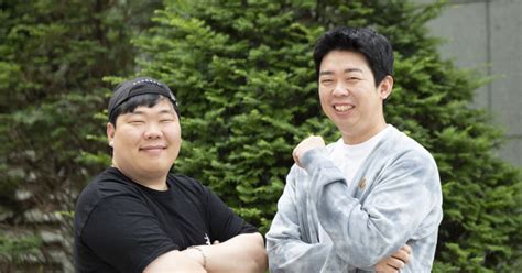 웃음이 넘치는 세상을 만드는 크리에이터 킥서비스