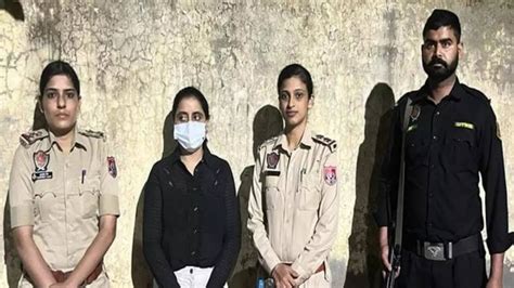 Deepak Tinu Escape Punjab Police Arrests Woman Accomplice Of Gangster Wanted In Sidhu Moosewala