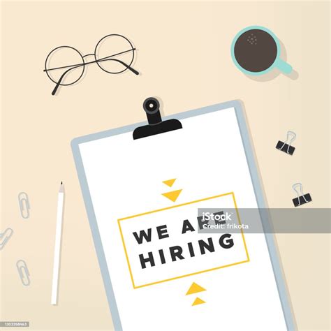 우리는 고용하고 있습니다 책상 위에 클립보드 안경 커피컵 문구대 벡터 일러스트레이션 플랫 디자인 구인 중에 대한 스톡 벡터 아트 및 기타 이미지 Istock