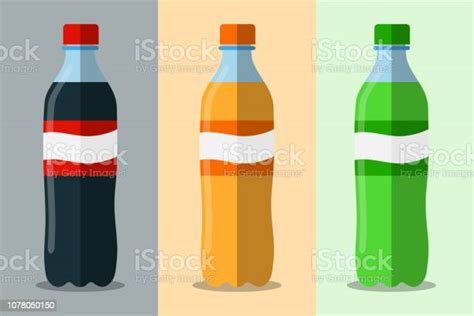 소 다와 함께 3 병 평면 벡터 물과 달콤한 소 다의 플라스틱 병의 집합입니다 달콤한 물 플라스틱 병입니다 평면 벡터 아이콘입니다 콜라에 대한 스톡 벡터 아트 및 기타