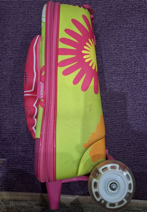 Валіза на колесах для модних дівчаток 750 грн Валізи Вишневе на Olx