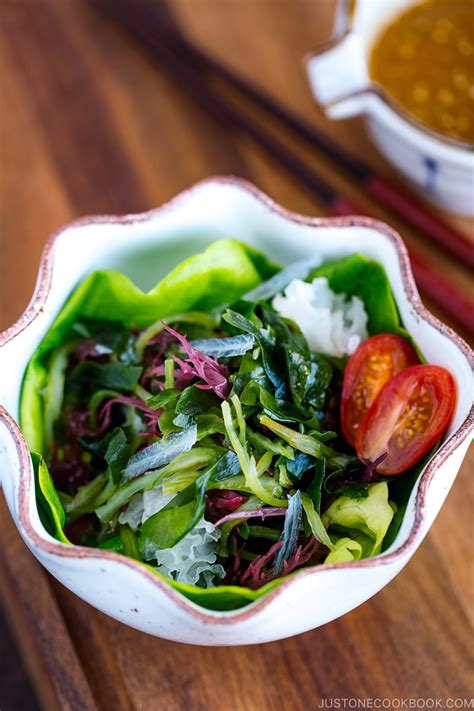 Seaweed Salad With Miso Dressing 海藻サラダ • Just One Cookbook