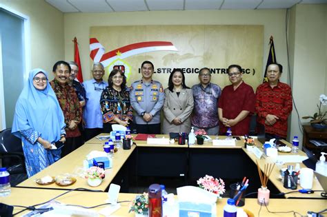 Berita Foto Diskusi Publik Isc Isc News