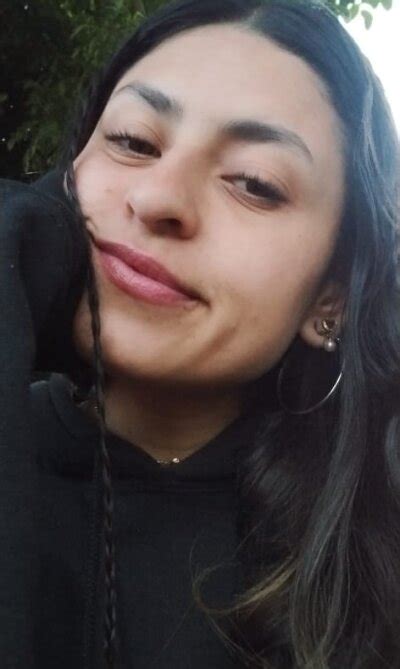 Zafiro Blue Stripchat Webcam Model Profile And Free Live Sex Show