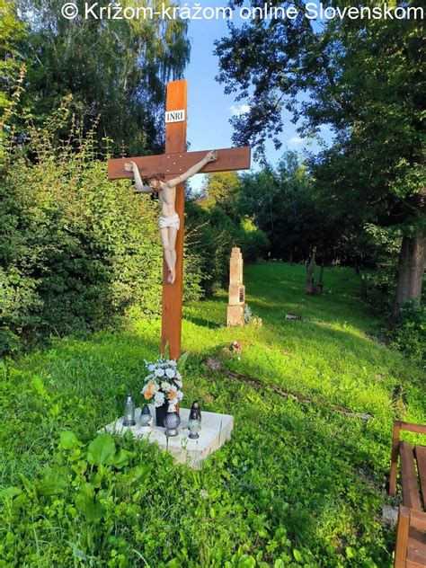 Cintorín Obce Okrut Udiča Krížom Krážom Slovenskom