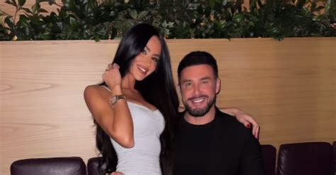 Robert Berisha Rrëfen Planet Për Një Dasmë Të Dytë