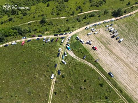 Зник у лісі на Івано Франківщині третю добу шукають 5 річного хлопчика Читайте на Ukr Net