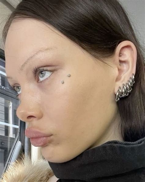 Pin Di Tina Su Feast Your Eyes Piercing Allorecchio Idee Per Il
